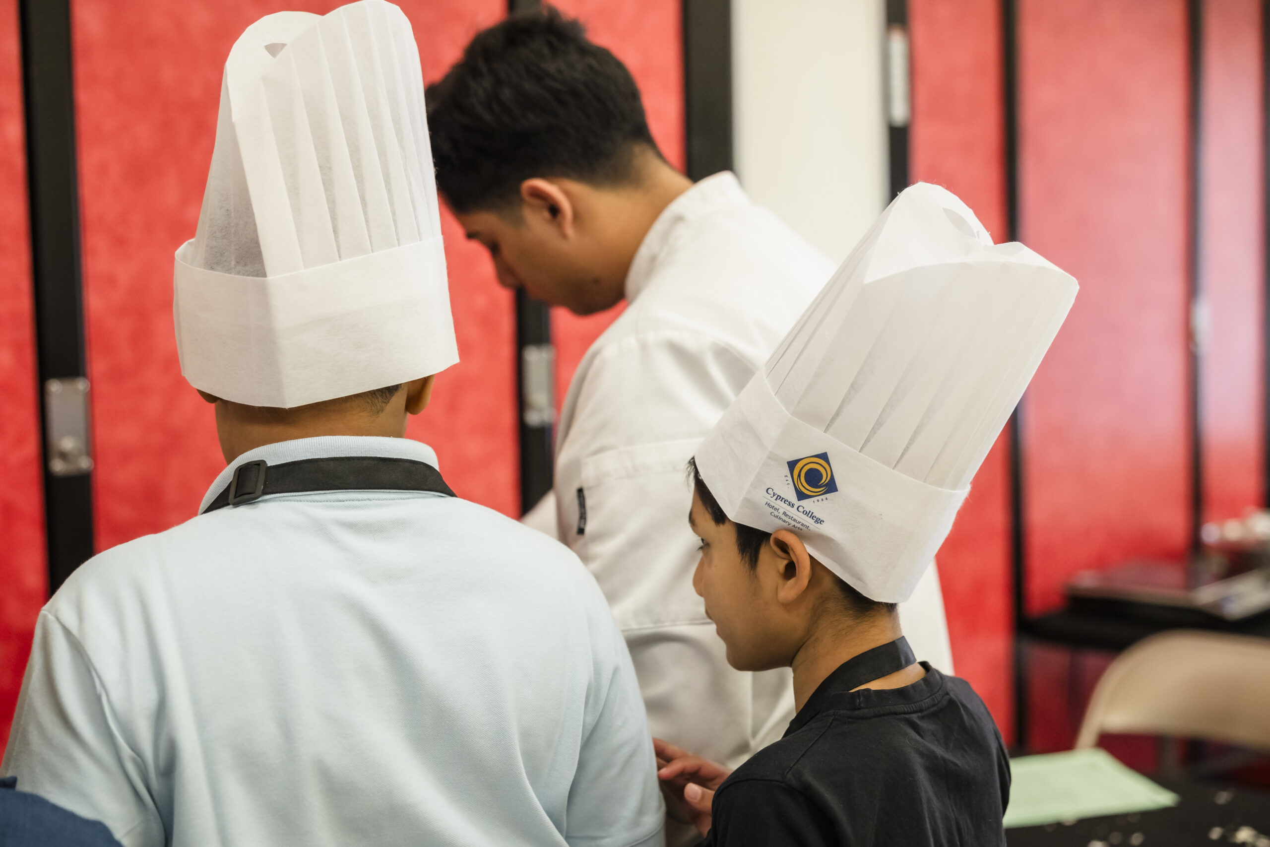 HRC Students Coach Junior Chef Academy - Cypress College